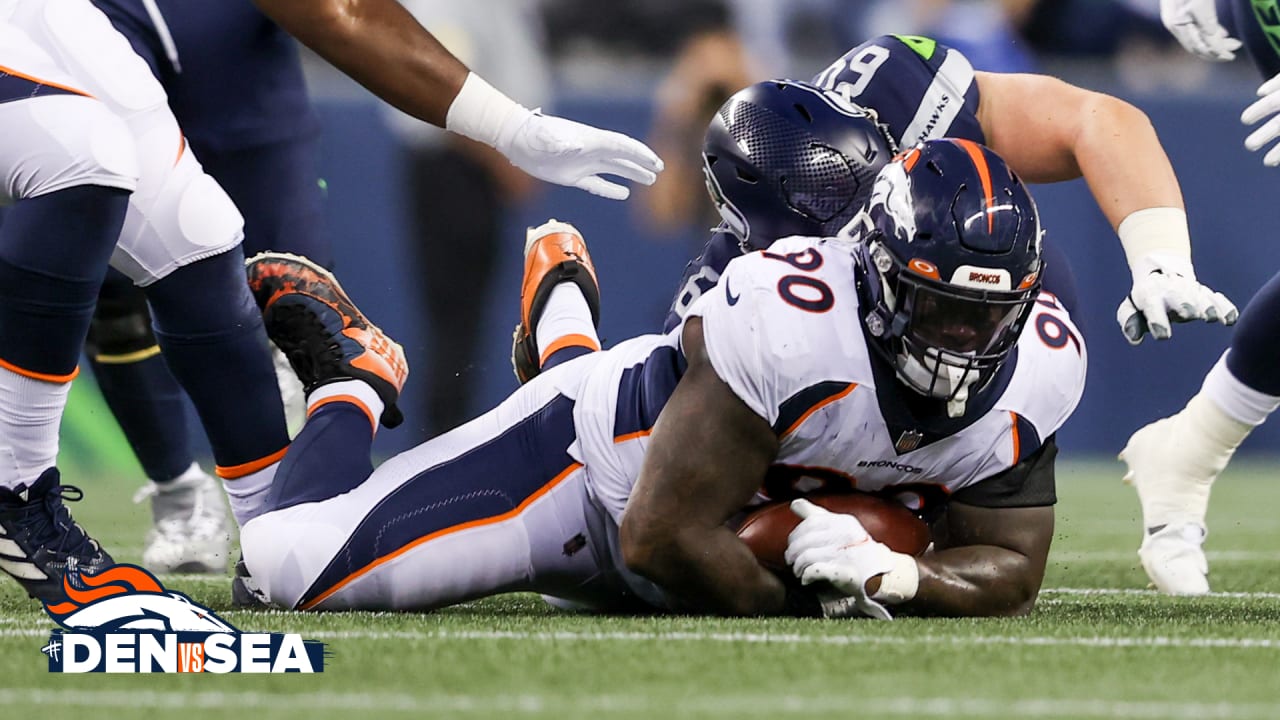 #DENvsSEA: DeShawn Williams makes diving, one-handed interception vs ...