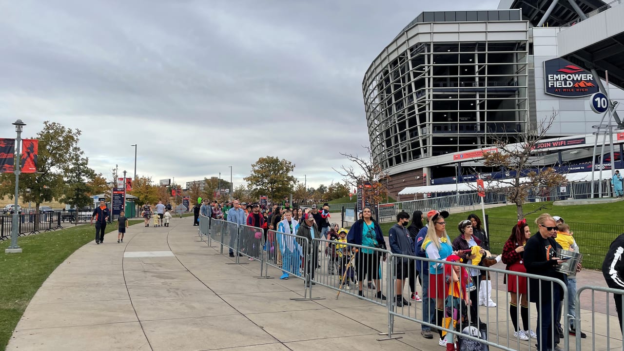 2021 Broncos Bunch Trick-or-Treat
