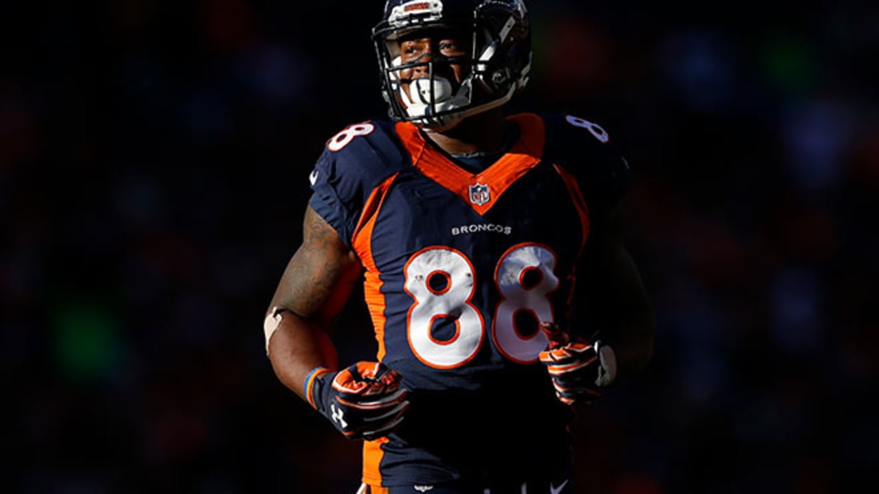 Broncos to wear all blue vs. Giants