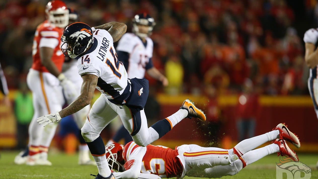 In-game photos: Broncos at Chiefs