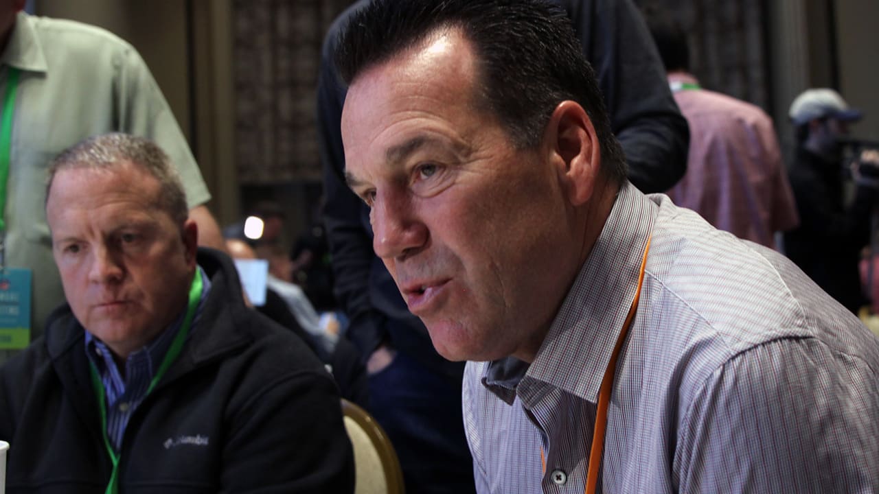 Gary Kubiak: 'May the best man win' at QB