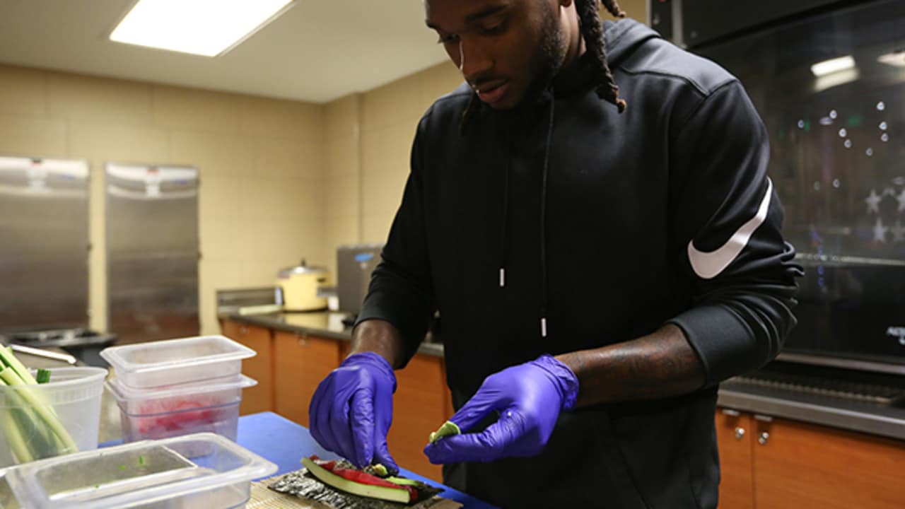 'Chef Roby' serves up sushi for Taste of the Broncos