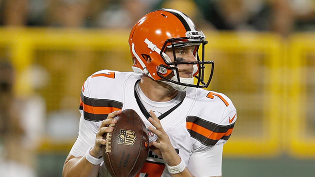 Broncos sign quarterback Austin Davis