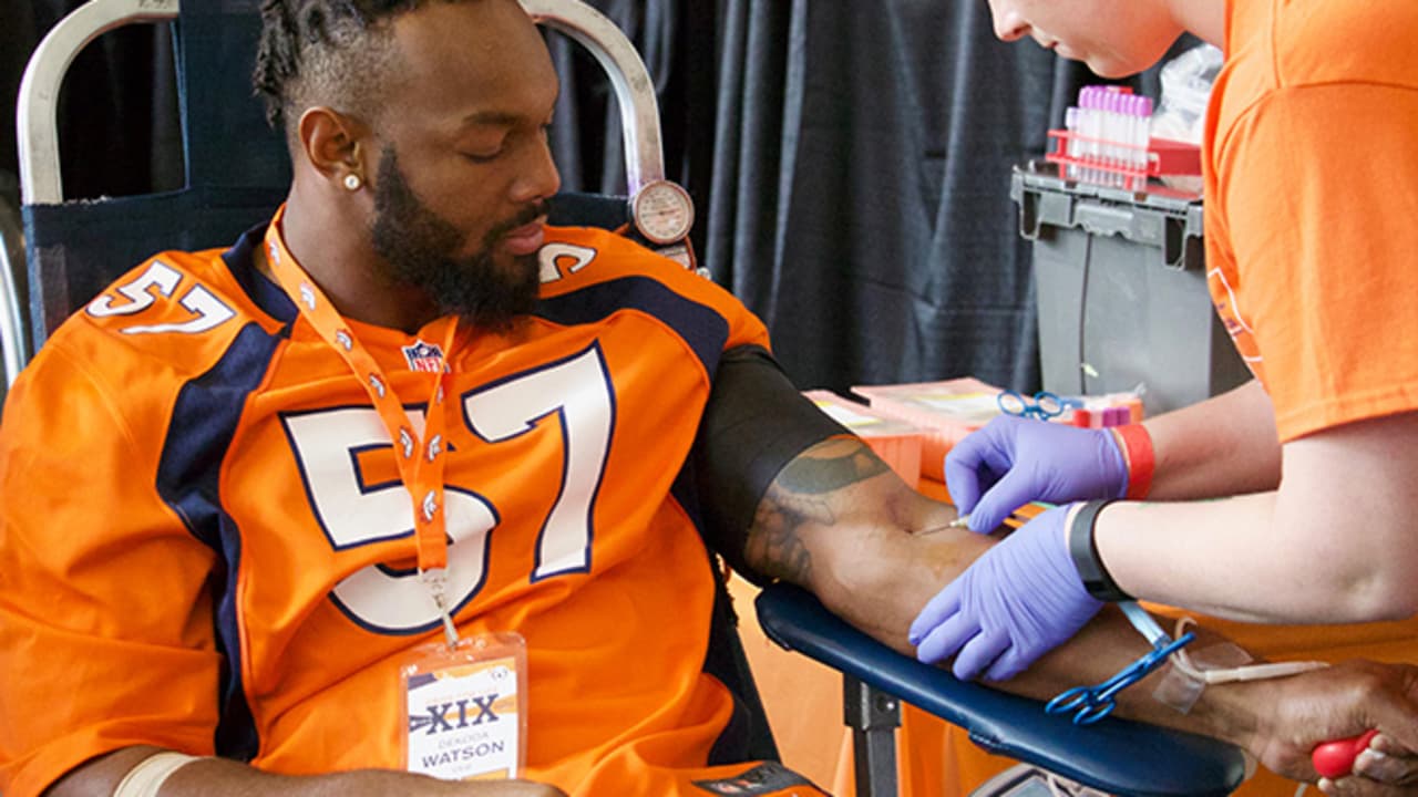 Dekoda Watson joins donors by giving blood at Drive for Life XIX