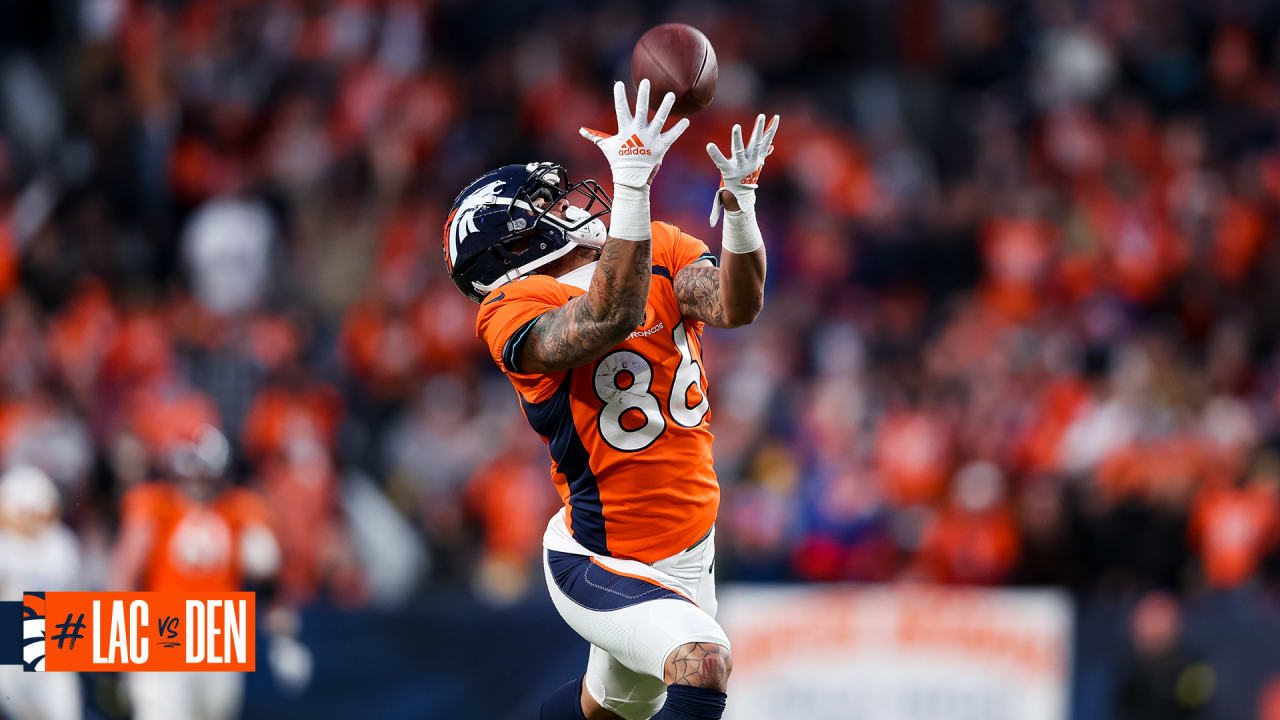 Russell Wilson locates Freddie Swain for 52-yard gain | Broncos vs ...