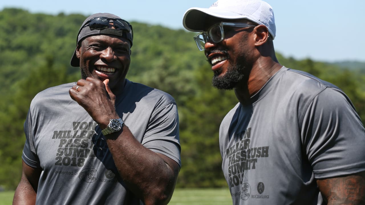 Lessons from a legend: Bruce Smith talks sacks with Von Miller