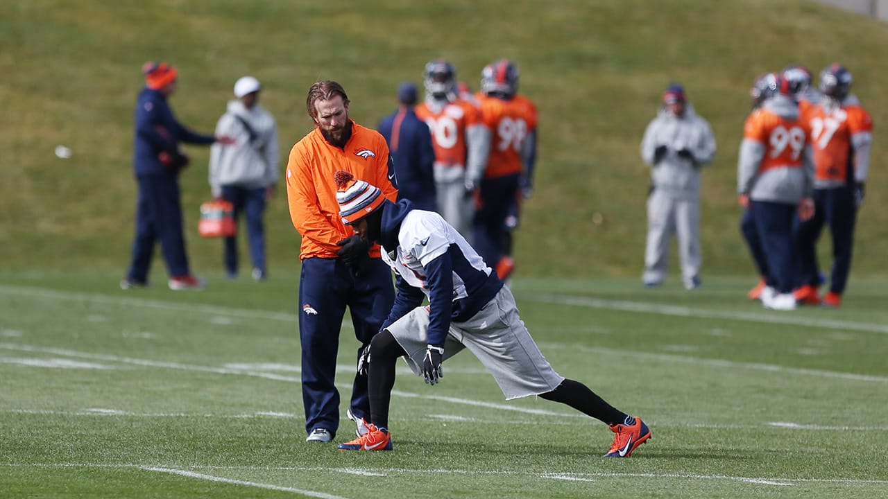 Broncos Injury Update: Jordan Norwood stretches, but ruled out for Sunday