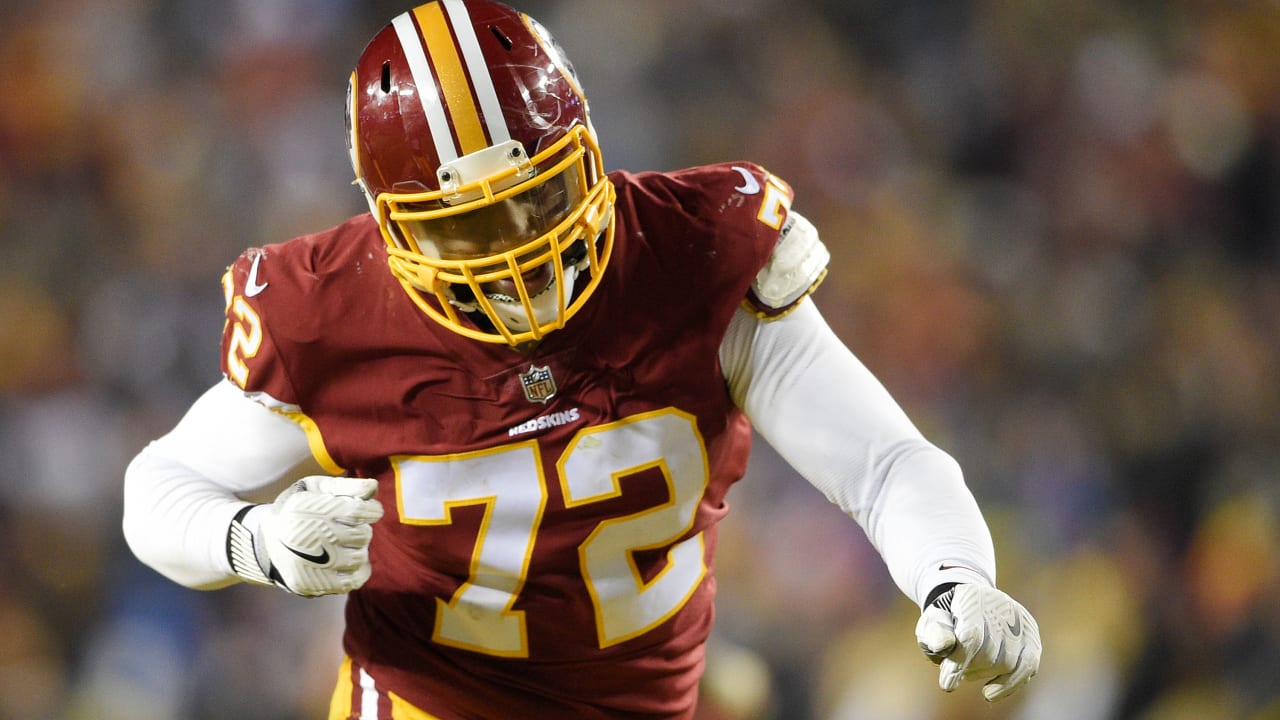 Browns sign OL Kevin Bowen