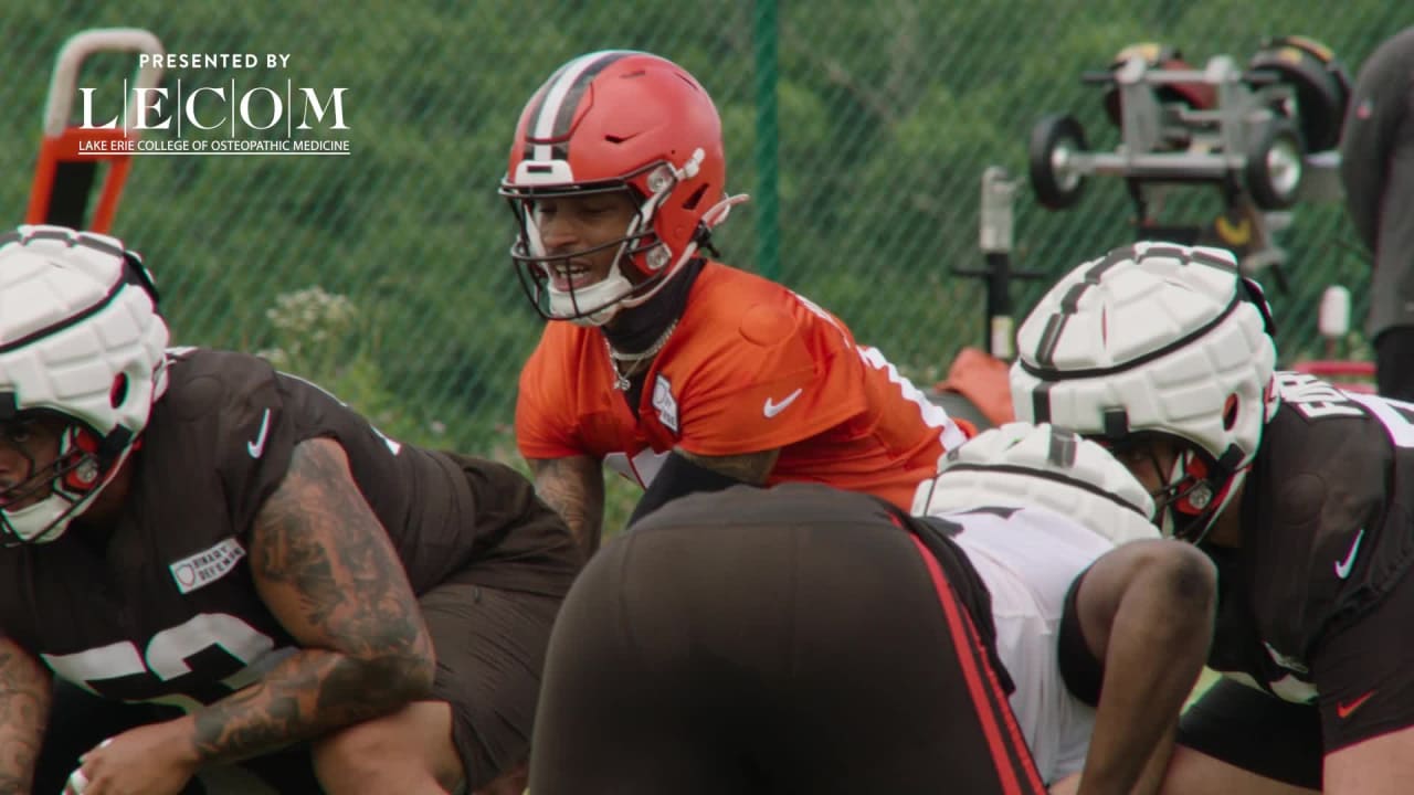 DTR with a Darden for a nice run after the catch! | Cleveland Browns