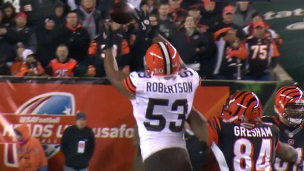 Craig Robertson Picks Off Andy Dalton