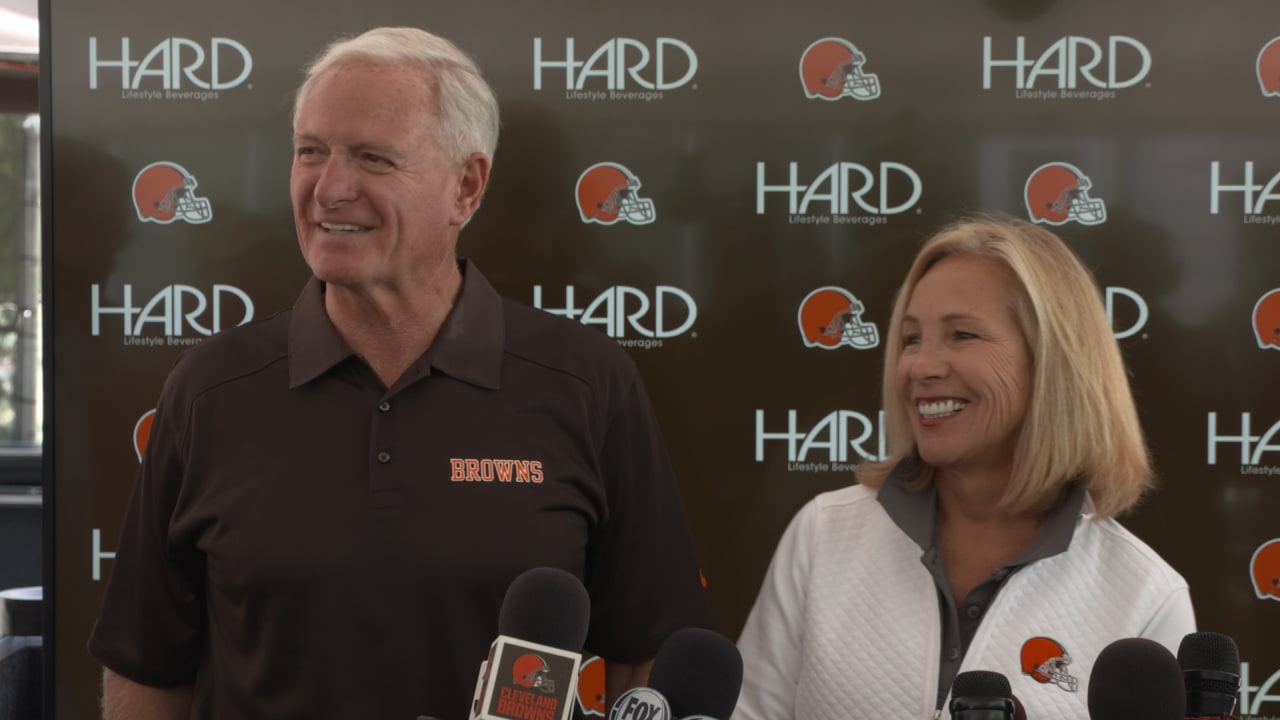 Dee and Jimmy Haslam Press Conference