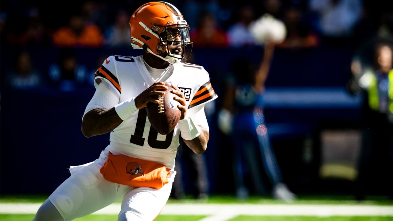 P.J. Walker named starting QB against Seahawks, Watson rests