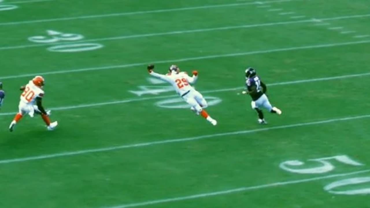 freeD: Duke Johnson makes one-handed circus catch