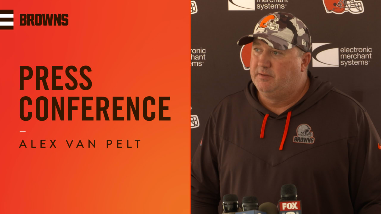 Alex Van Pelt: "The depth we have at offensive line is very reassuring"
