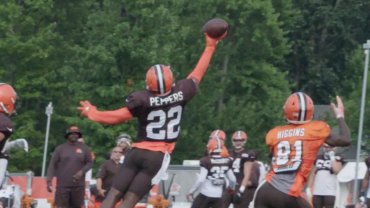 Browns Huddle: Defense dominates at practice