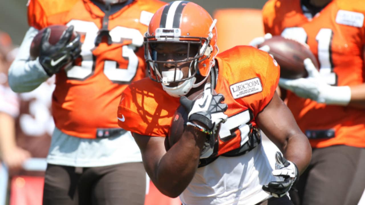 On-Field Observations: Rookie RB Matthew Dayes flashes talent on Day 4