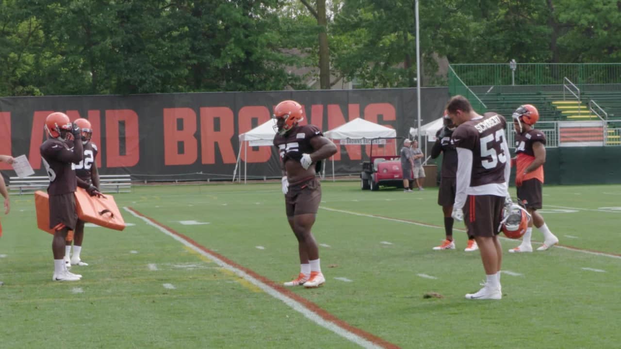 "Genard Avery is a Dawg"