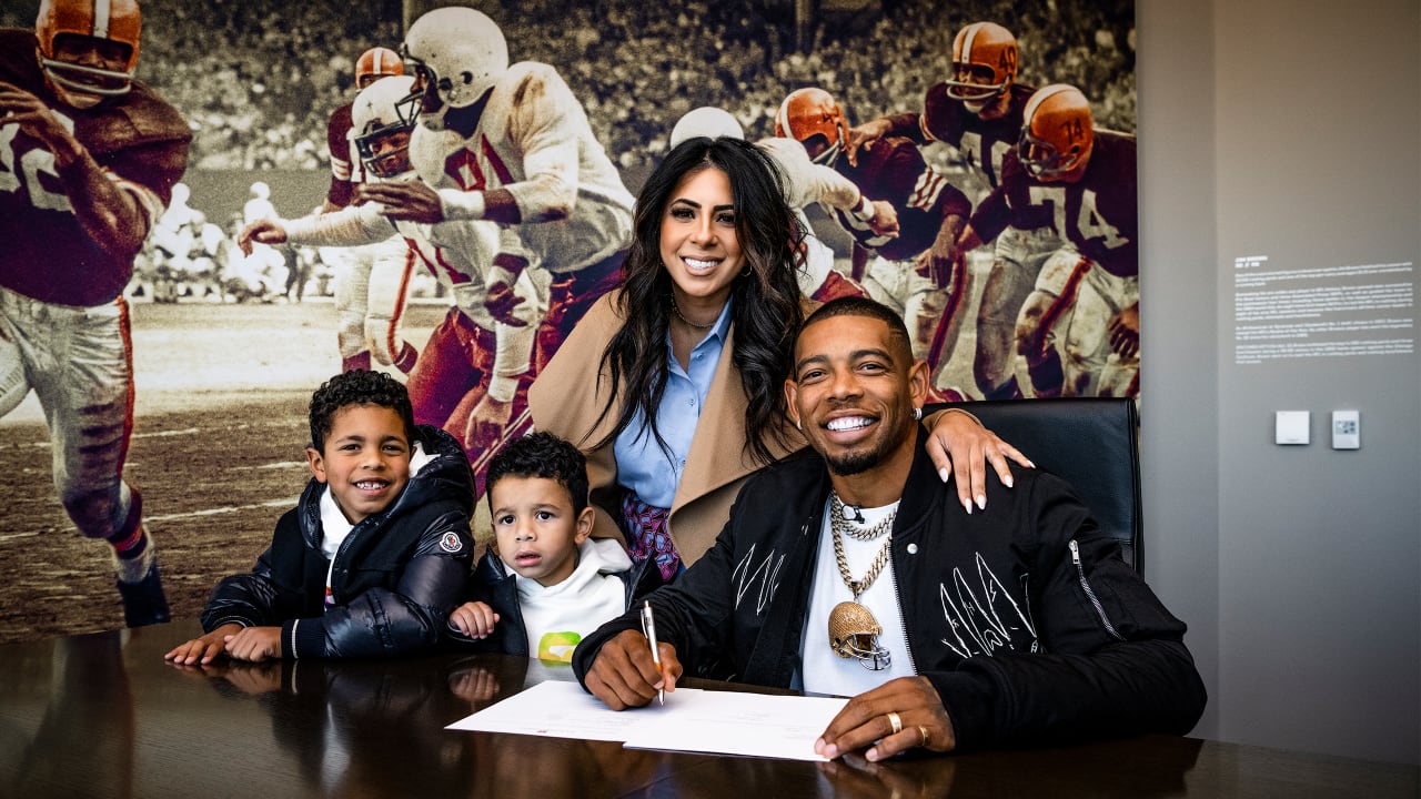 Joe Haden’s retirement becomes official with 1-day contract