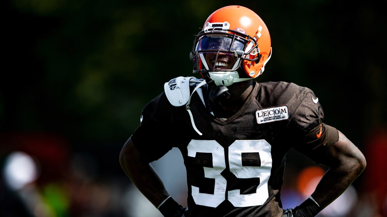 News & Notes: Browns hopeful current cornerback bunch will prove ...