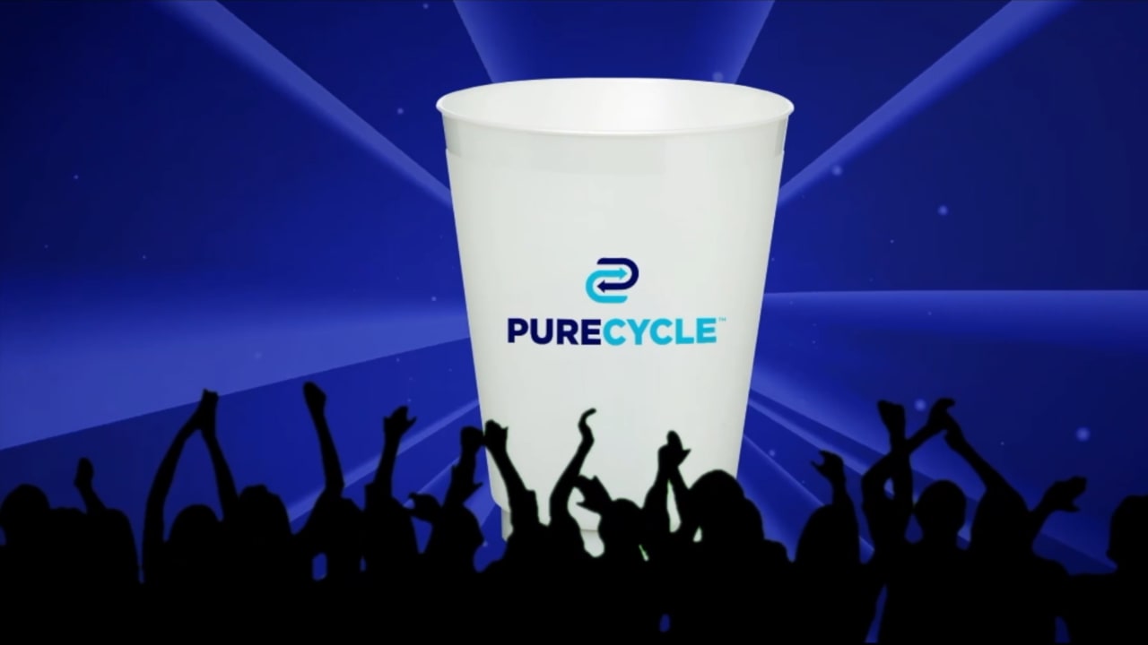 Tackling Plastic Waste at Cleveland Browns Stadium