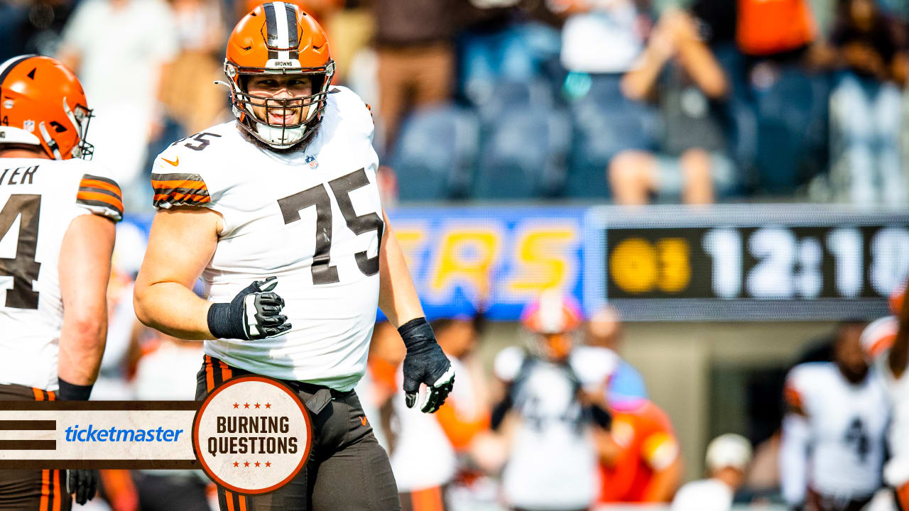 11 questions for Joel Bitonio, who just keeps getting better in his 8th ...