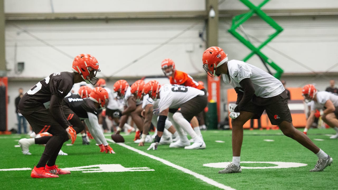 Browns rookie minicamp attendees get a history lesson