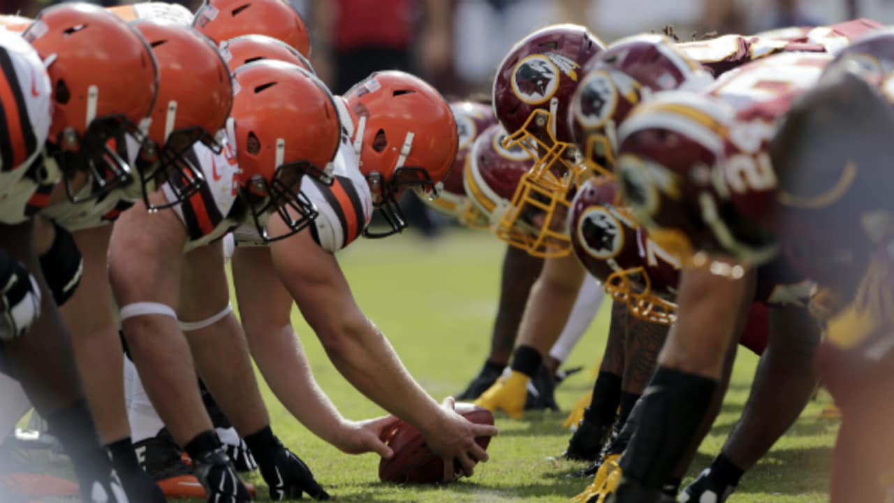 Browns C Austin Reiter lost for season with knee injury