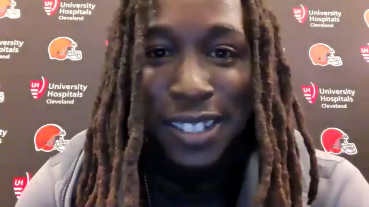 Kareem Hunt Postgame Press Conference at Cowboys