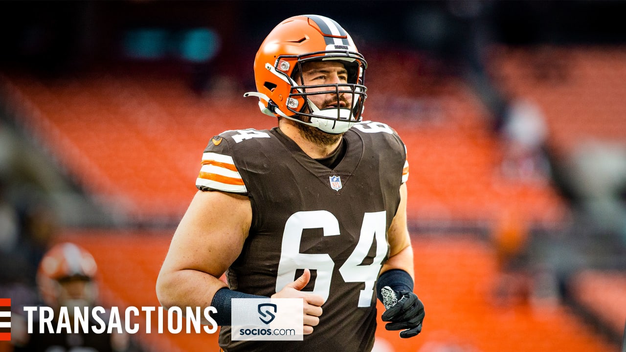 Browns release C JC Tretter
