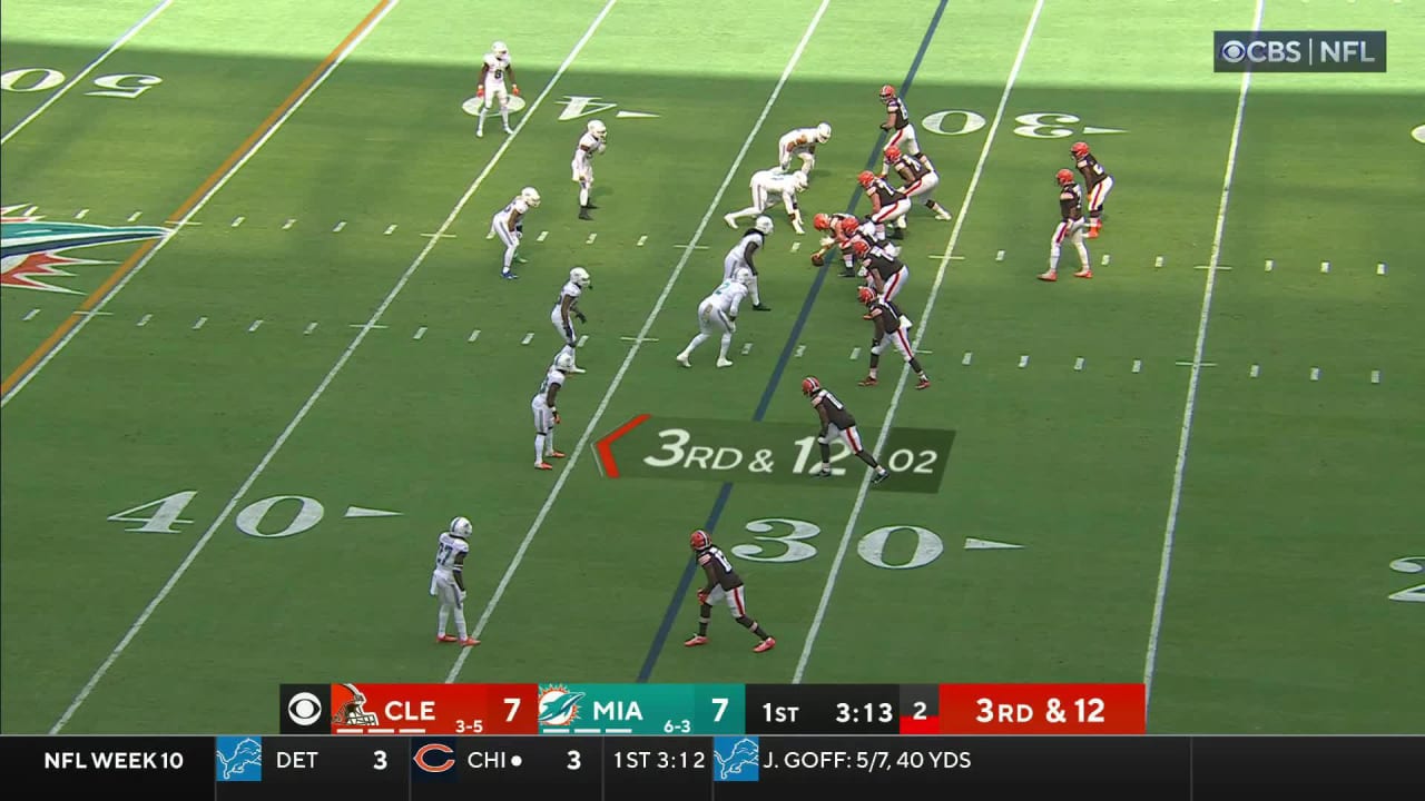 Brissett shows off his accuracy on tight-window throw to Peoples-Jones