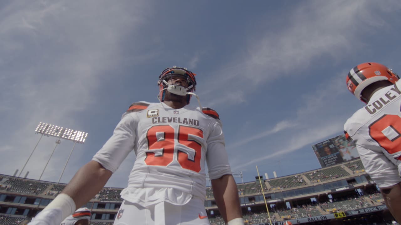 2 Minute Drill: Garrett, Ward named to 2019 Pro Bowl