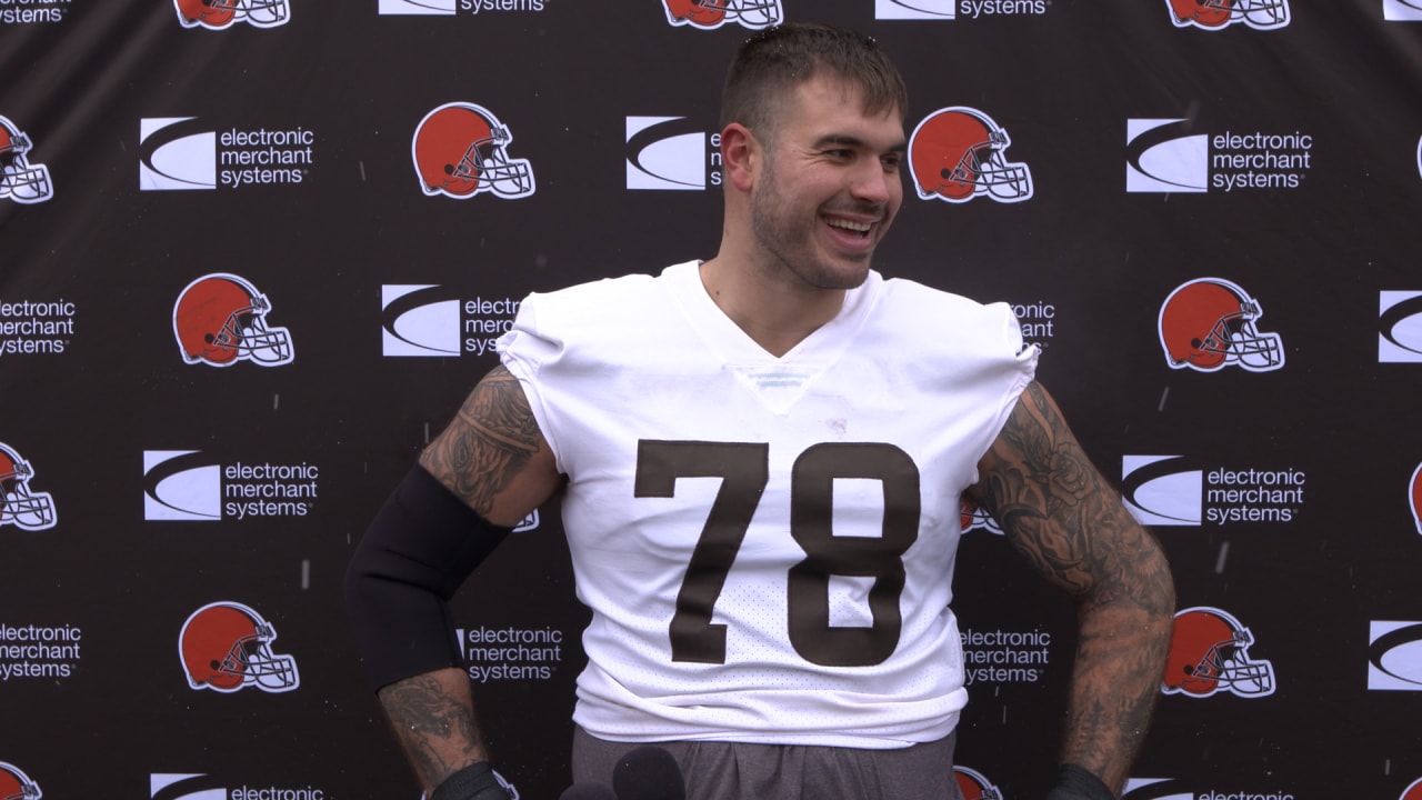 Jack Conklin: "Happy to be back out here"