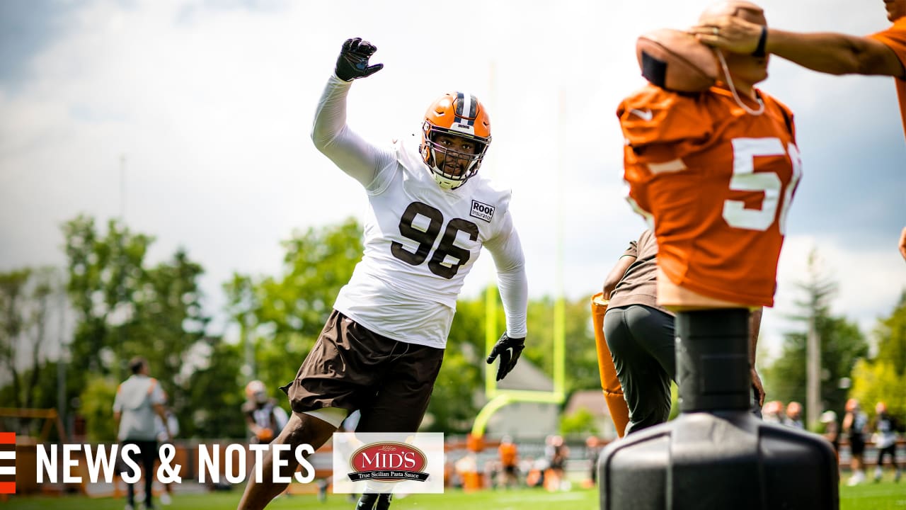 News & Notes: Myles Garrett picks DT Jordan Elliott for big season