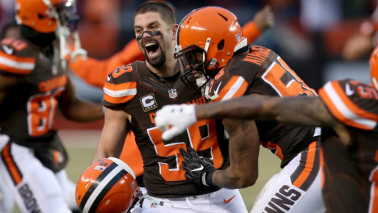 Savvy vet Tank Carder poised to take on bigger role in middle of Browns D