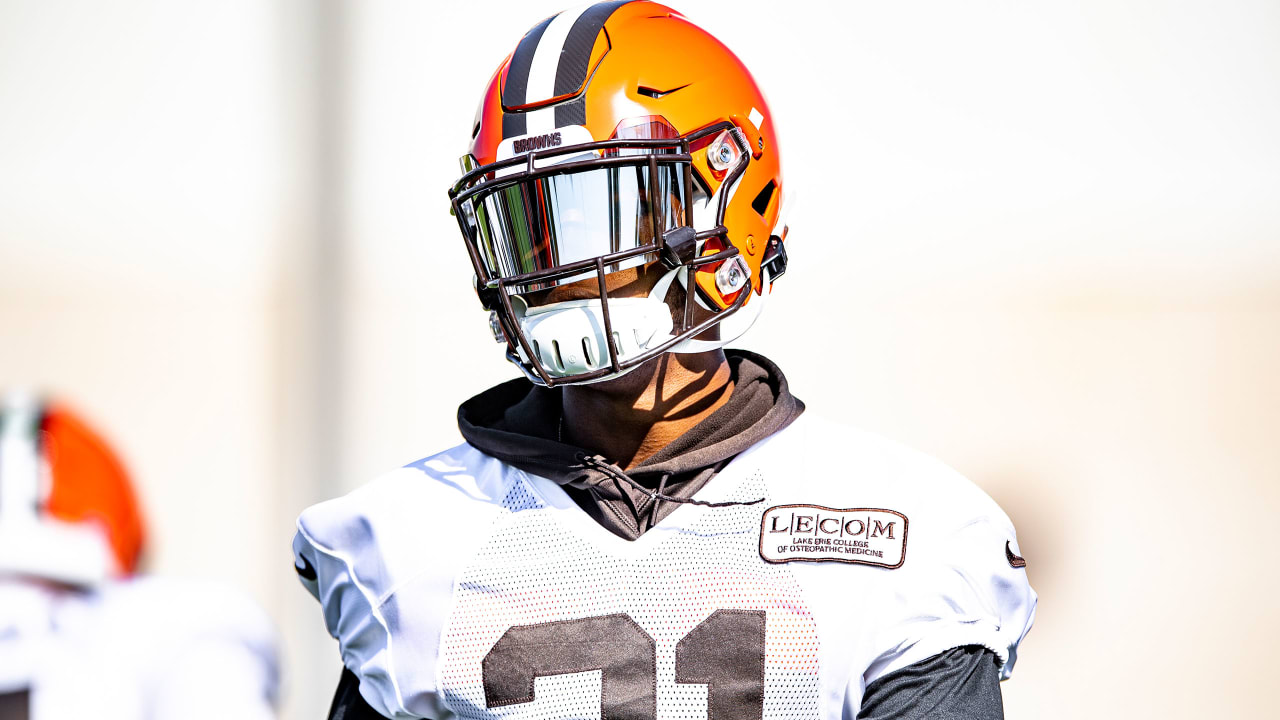 Browns Return 3 Players To Practice Including Their Starting Cornerbacks