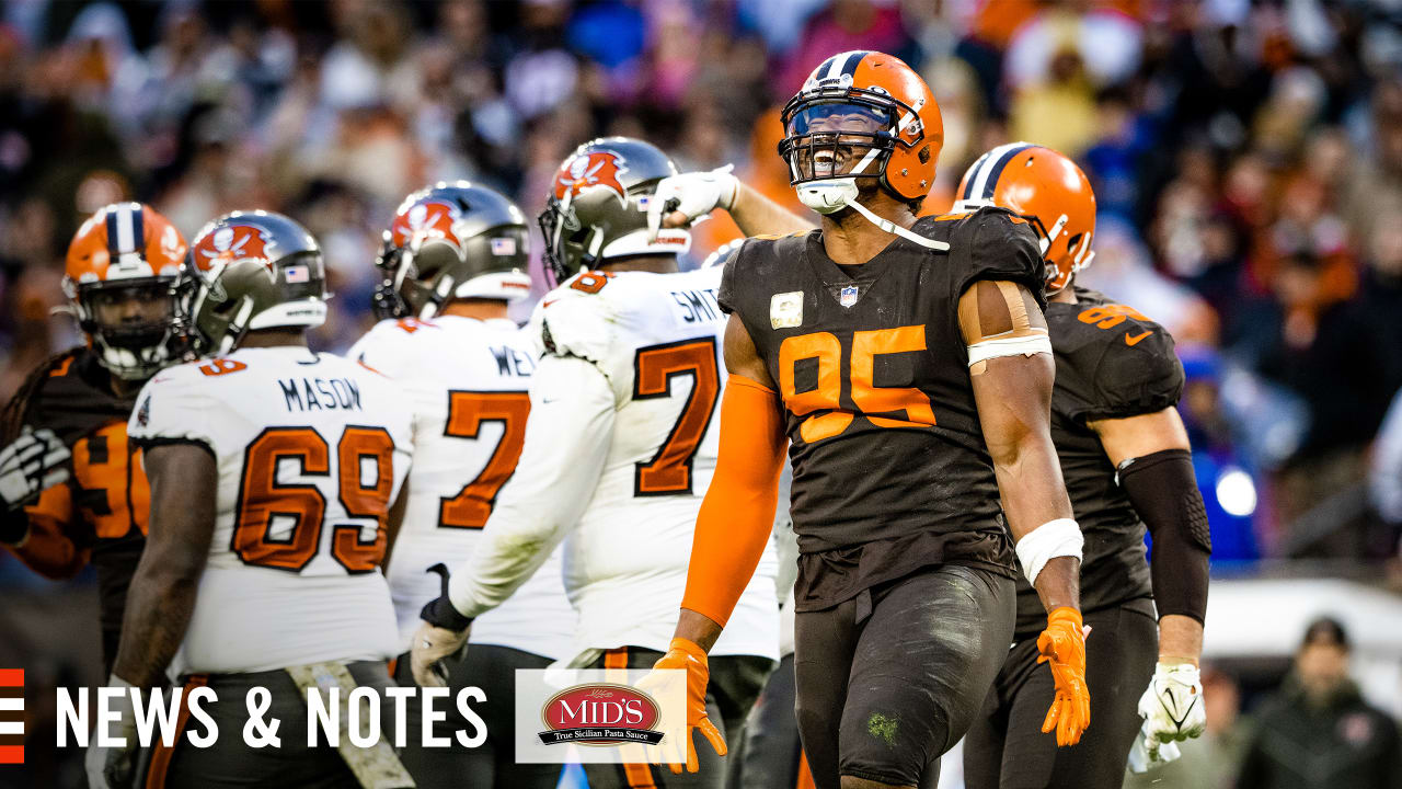 News & Notes: Myles Garrett continues to dominate despite facing extra ...