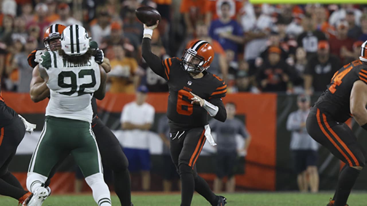 Mayfield's first career pass goes to Landry for first down