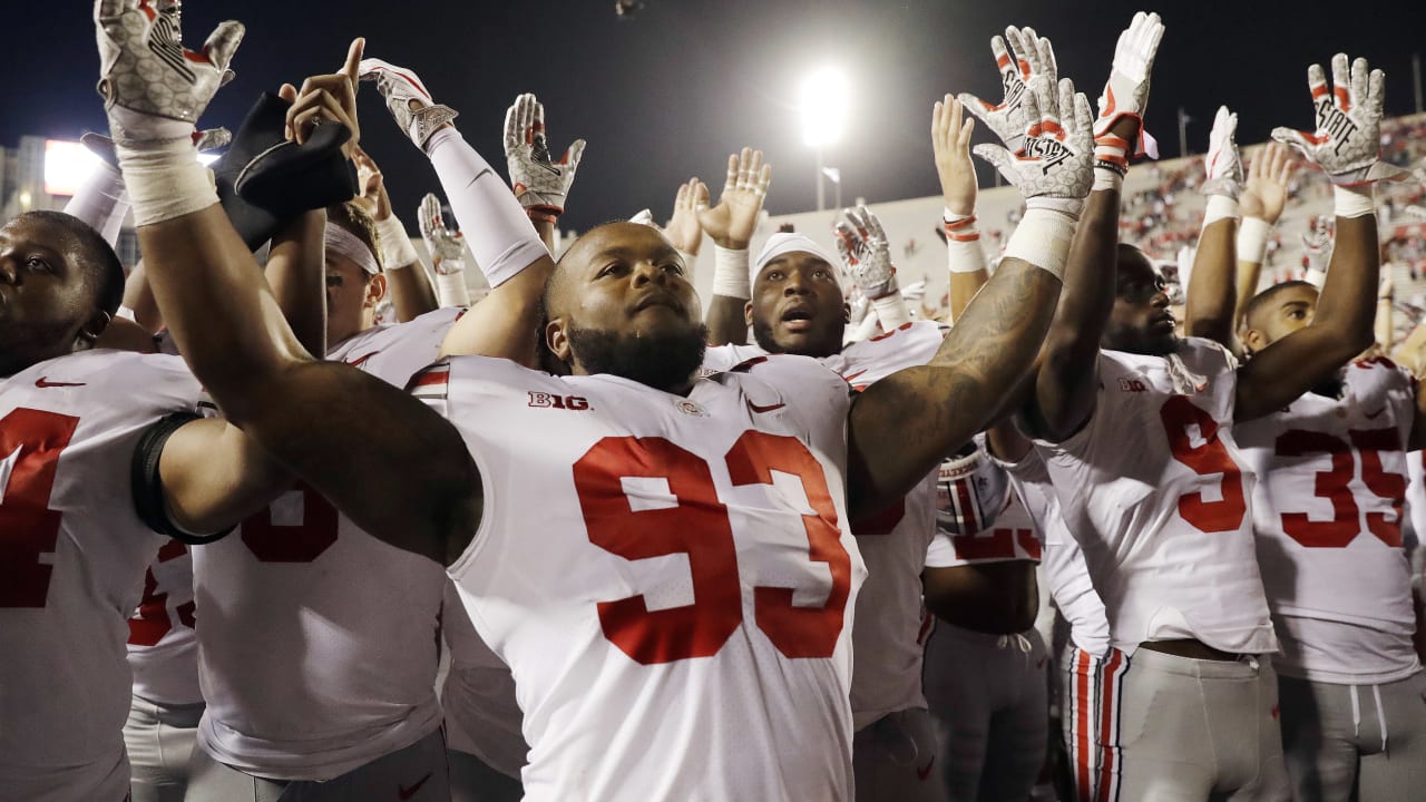 Browns sign DT Tracy Sprinkle