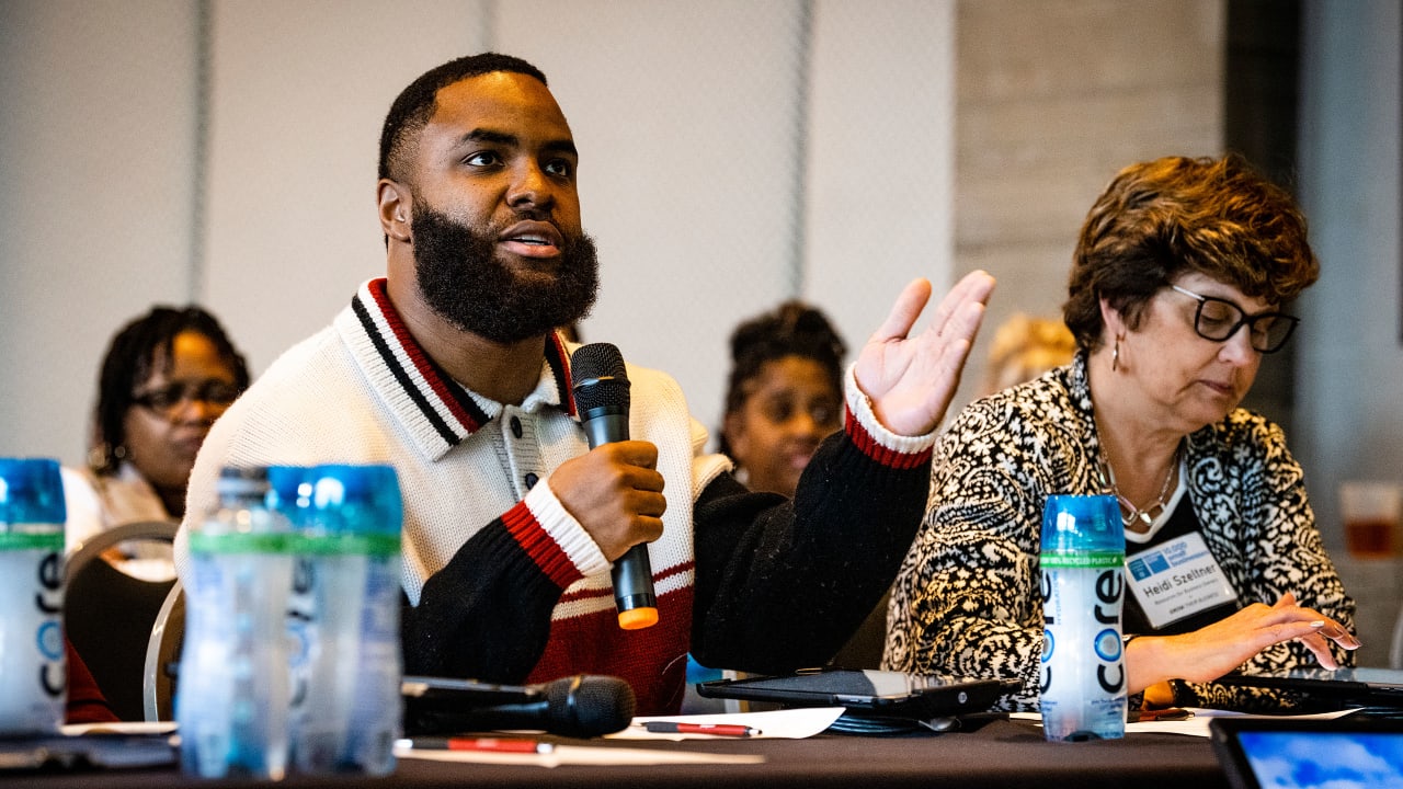 Anthony Walker Jr. participates in Small Business Impact Showcase in ...