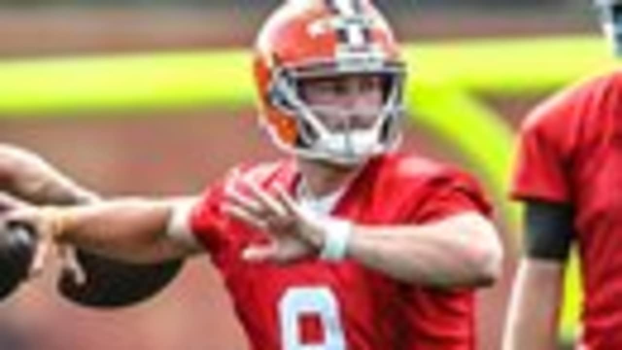 Connor Shaw tackling Cleveland Browns’ playbook