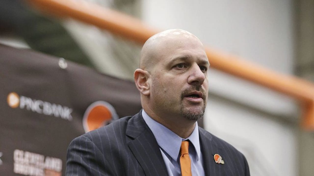 Welcome Head Coach Pettine Gallery