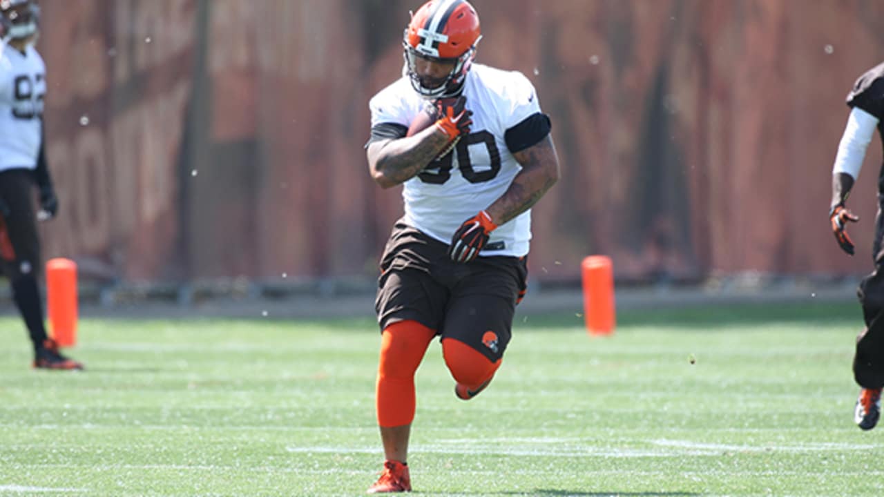Browns vs. Buccaneers: 13 questions with DL Billy Winn
