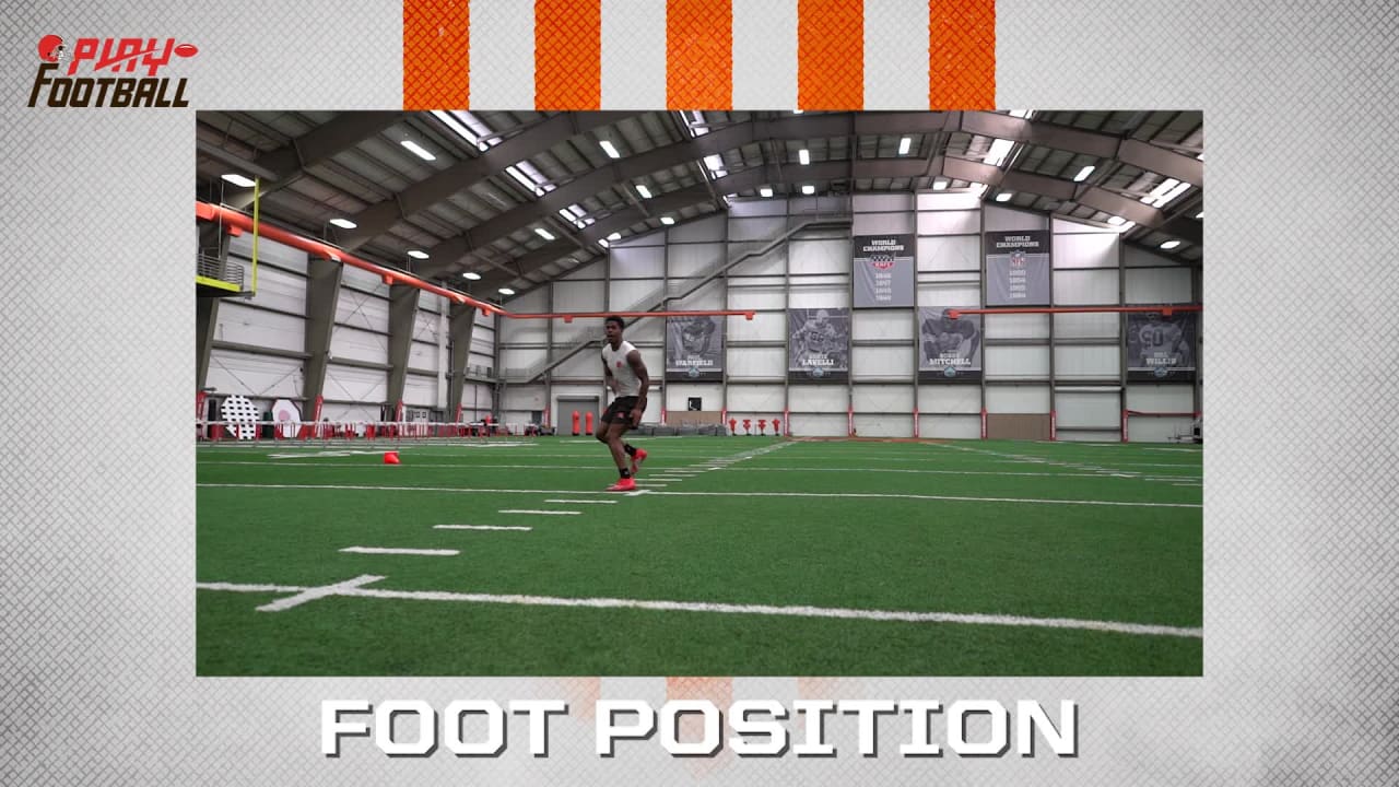Defensive Back Footwork - Play Football Tip of the Week