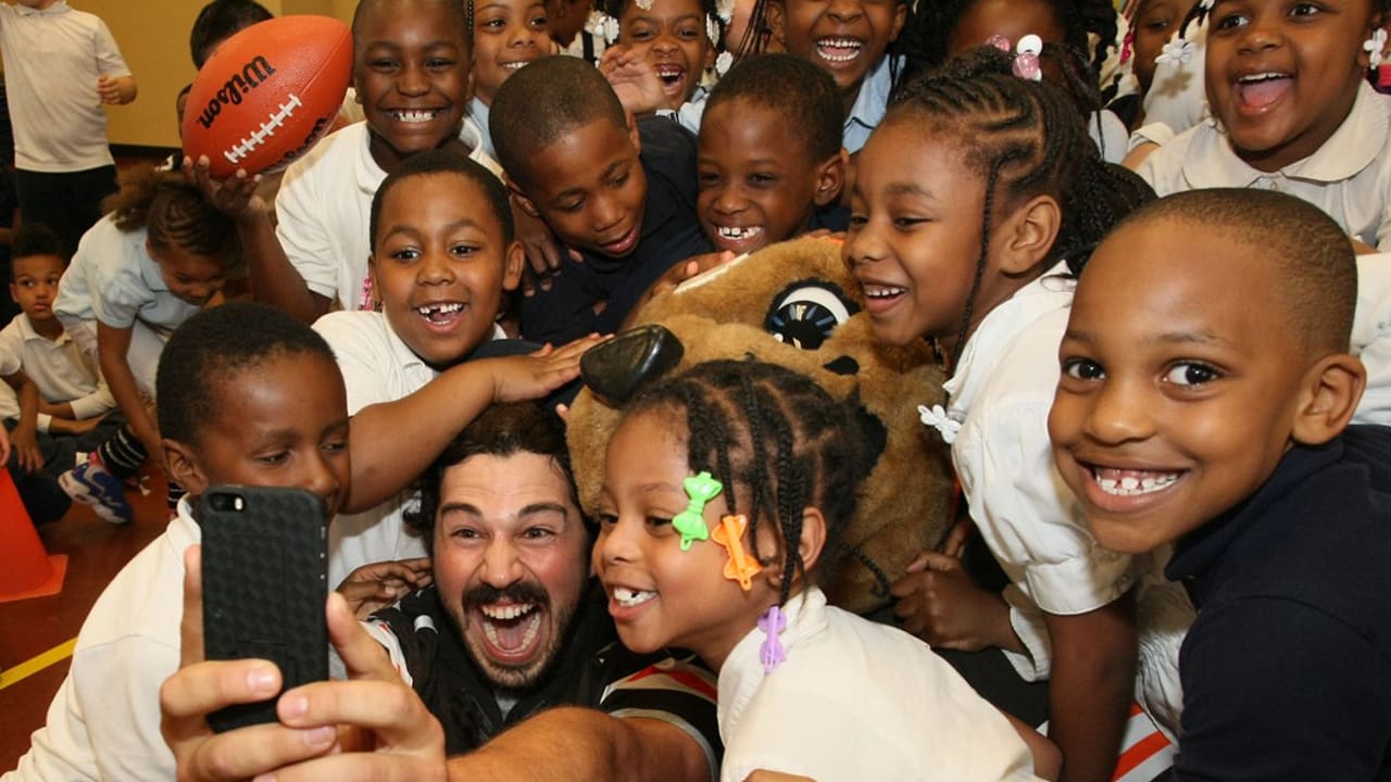 Browns Players Visit Stepstone Academy