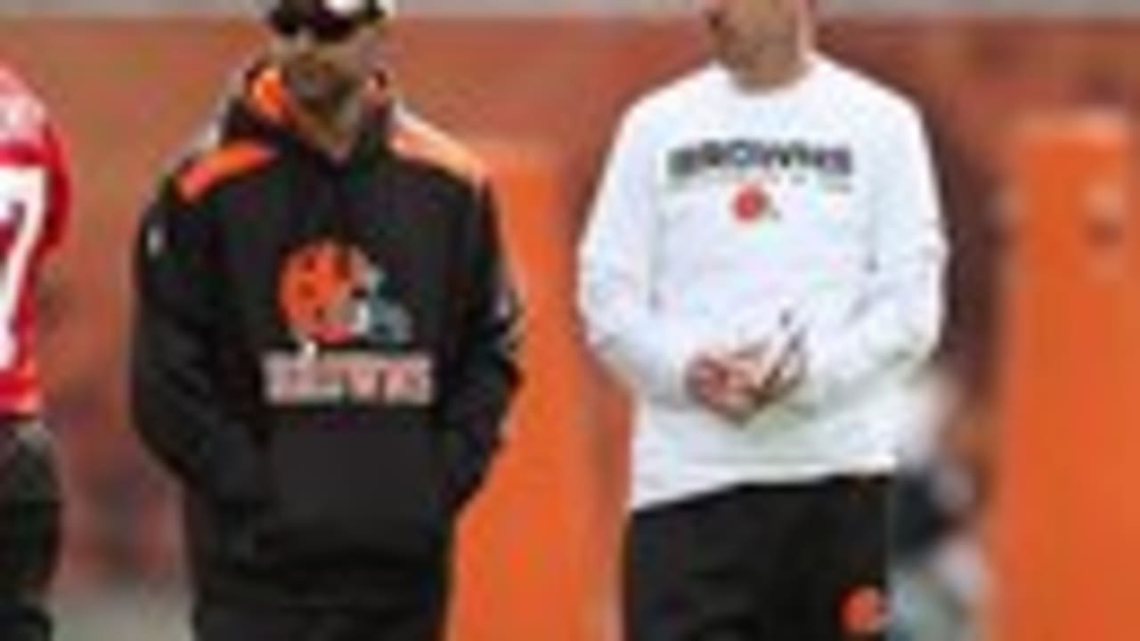 Day in the life of Cleveland Browns tight ends coach Brian Angelichio