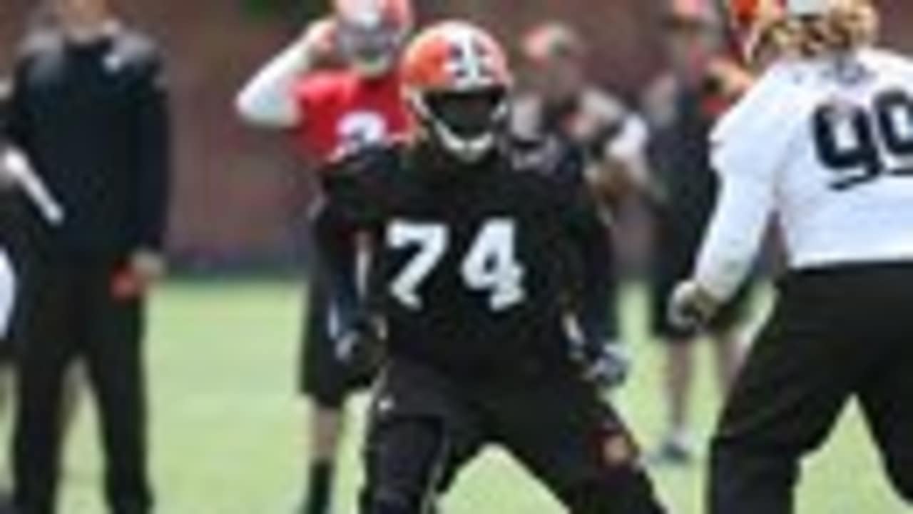 Cameron Erving’s Year 1 position coming into focus