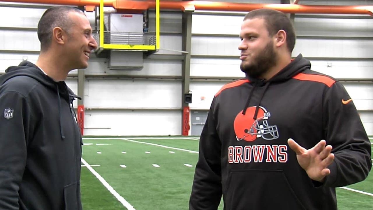 Bitonio Breaks Down His First Special Teams Tackle