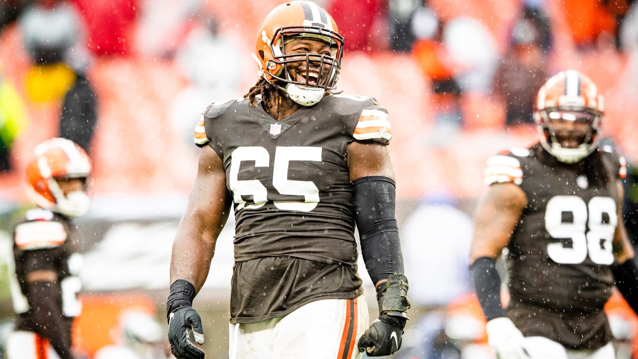 Larry Ogunjobi named Browns' PFWA Dino Lucarelli ‘Good Guy Award’ winner