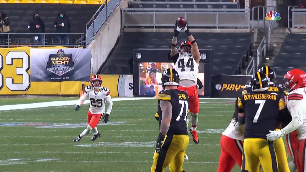 Browns' game-changing defensive plays vs. Steelers Super Wild Card Weekend