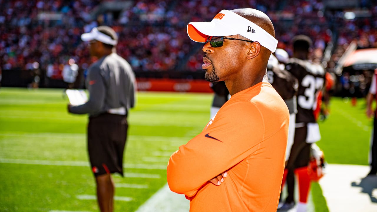 Meet Ron Brewer, the 'big brother' Browns players love behind the scenes